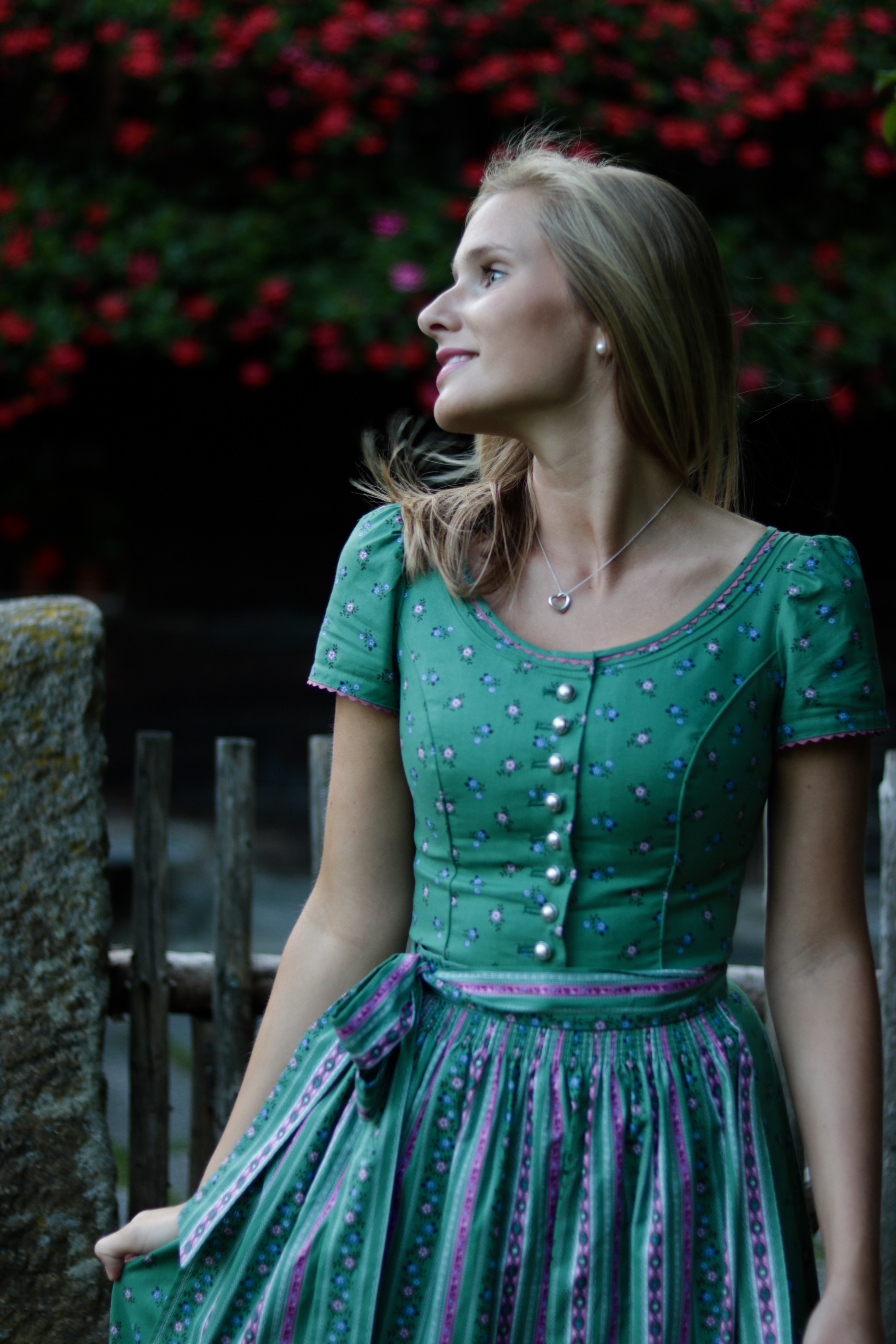 DIRNDL LIEBE – paulahandrickblog.com